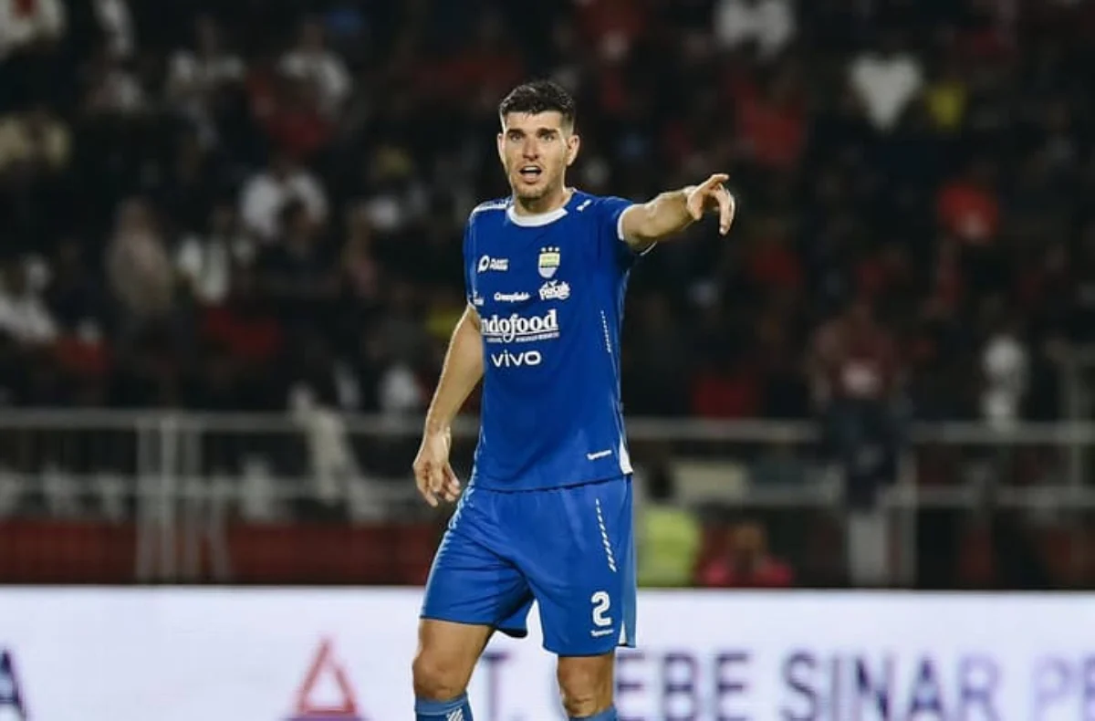 4 Bek yang Bisa Gantikan Nick Kuipers di Persib Bandung, Siapa Saja ...