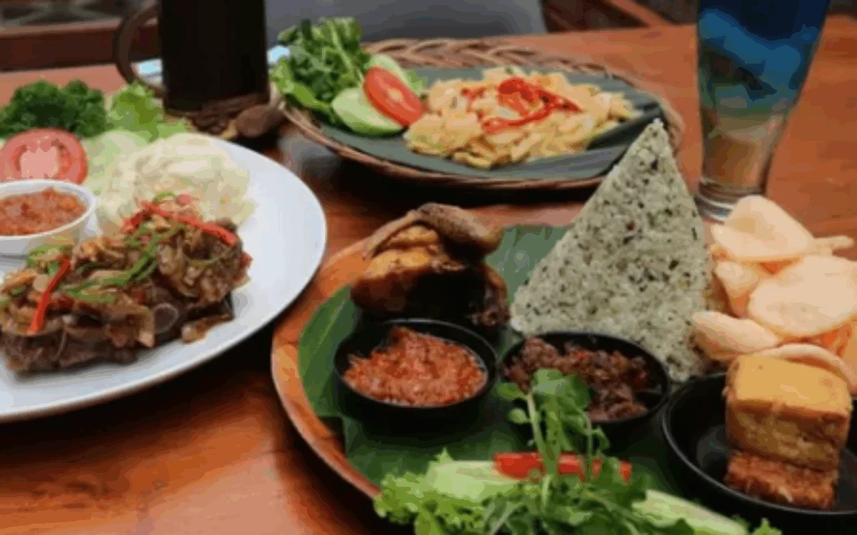 10 Kuliner Bandung Paling Hits 2025 yang Wajib Kamu Coba – jabarekspres.com