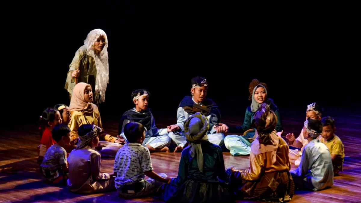 Menilik 800 Pelajar Meriahkan Festival Permainan Rakyat Jawa Barat di ...