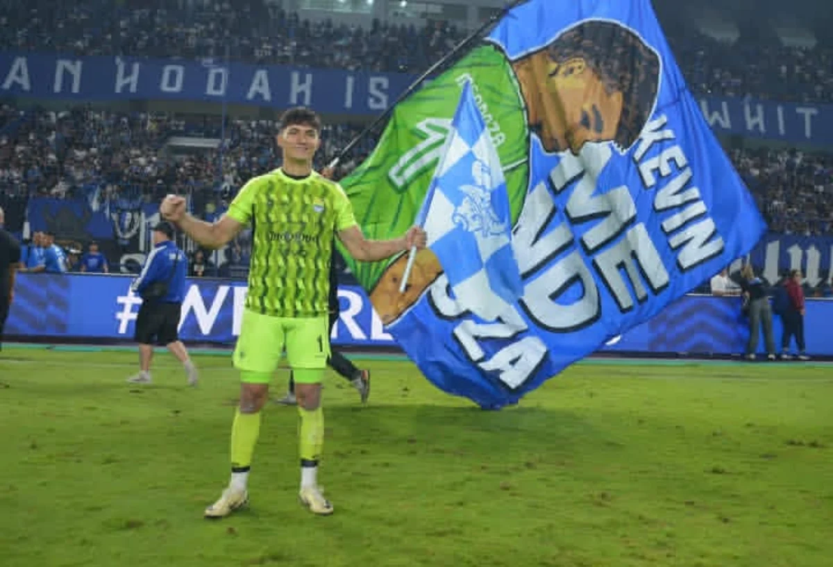 Persib Bakal Rekrut Kiper Baru Pengganti Kevin Ray Mendoza, Siapa ...