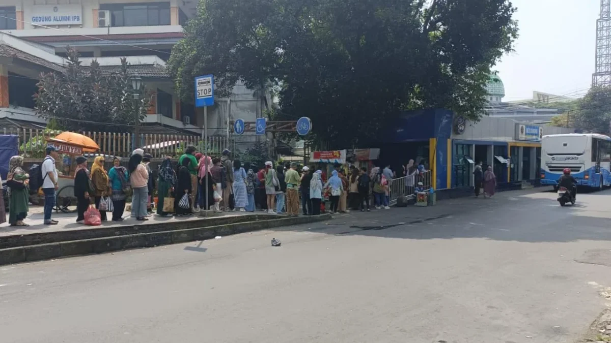 Antusiasme Warga Tinggi, Transjabodetabek Bogor-Blok M Catat 6.000 ...