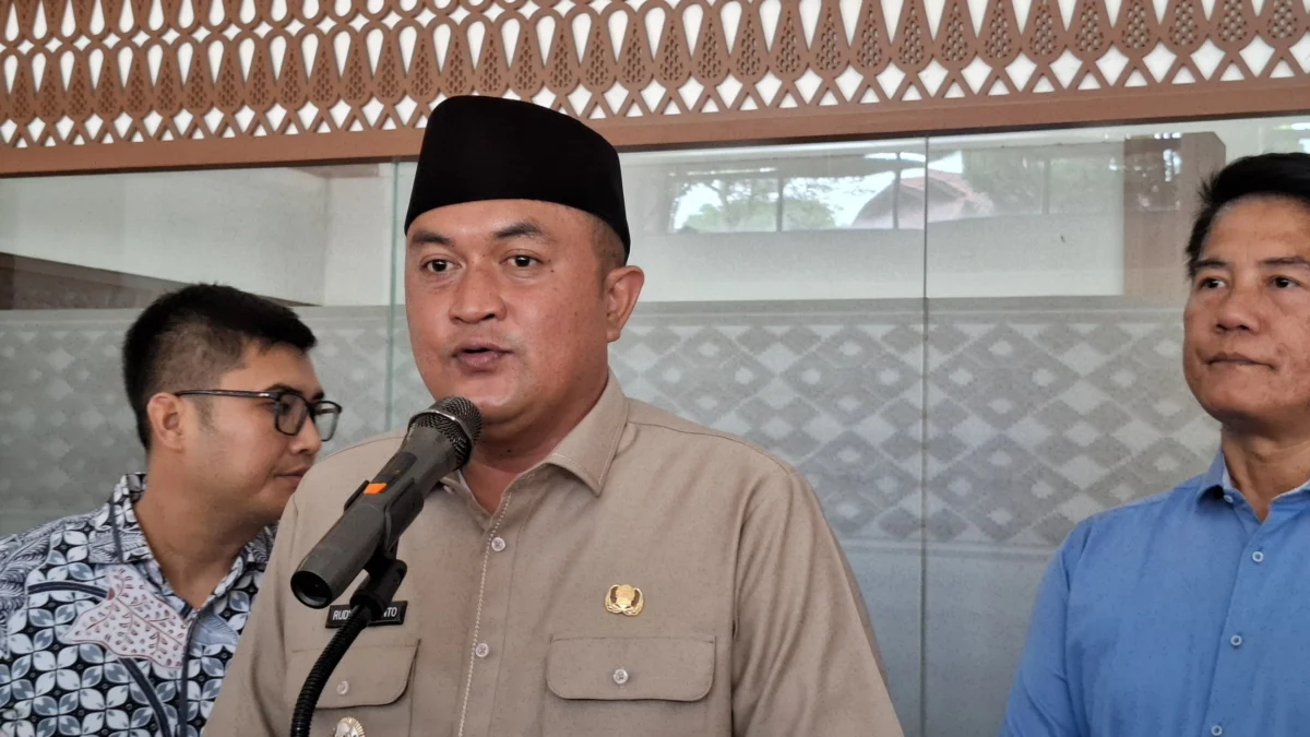 Bupati Bogor Siap Jadikan Badrul Khamal sebagai Juru Kampanye Pelestarian Lingkungan ...