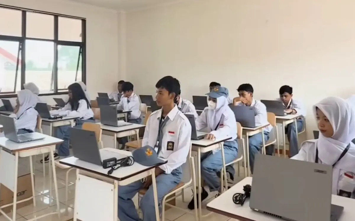 Tambah SMK Bukan Solusi, Pengamat Soroti Kesenjangan Dunia Pendidikan ...