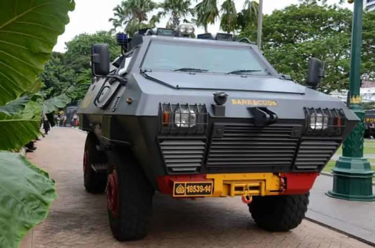 Ini Dia Kendaraan Rantis Brimob yang Menggilas Pengemudi Ojol, Harganya ...