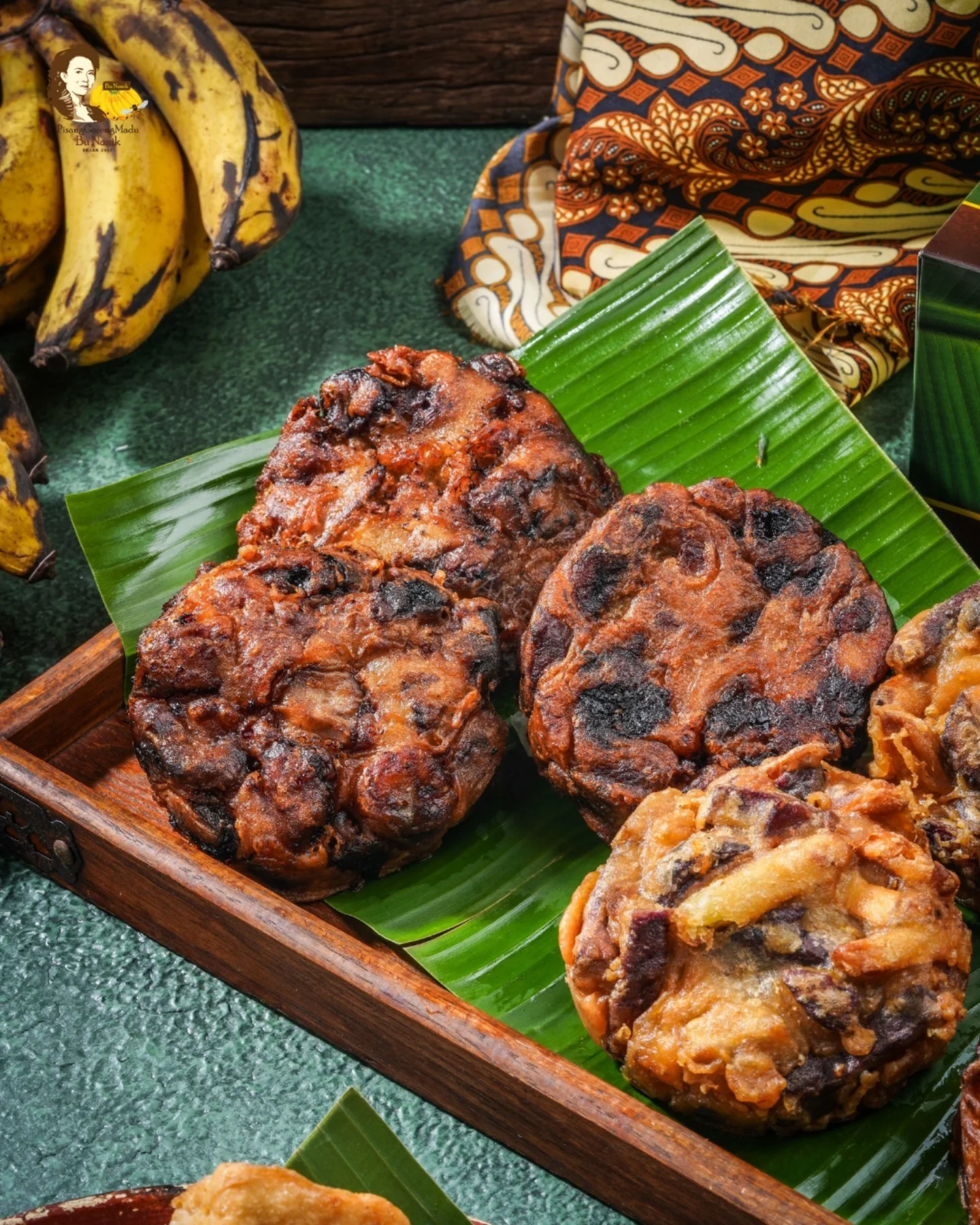 Inilah Daftar Lengkap Menu Pisang Goreng Madu Bu Nanik: Per Box Mulai ...