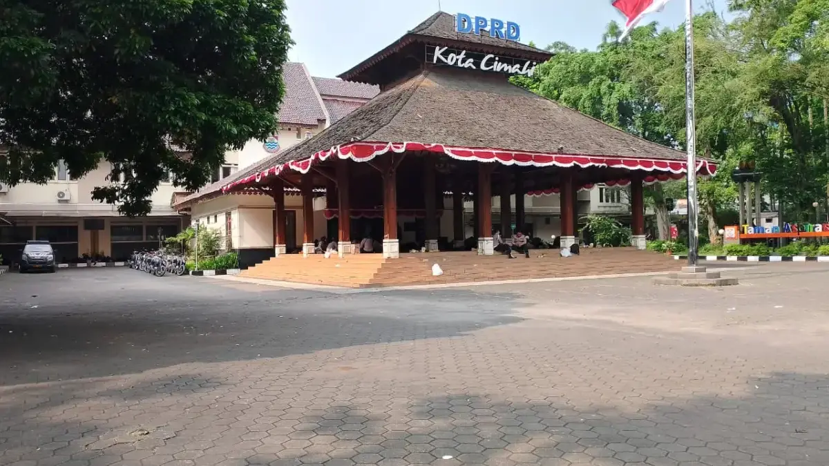 Gedung DPRD Cimahi Dijaga Ketat, Aksi Demo Masih Belum Tampak – jabarekspres.com