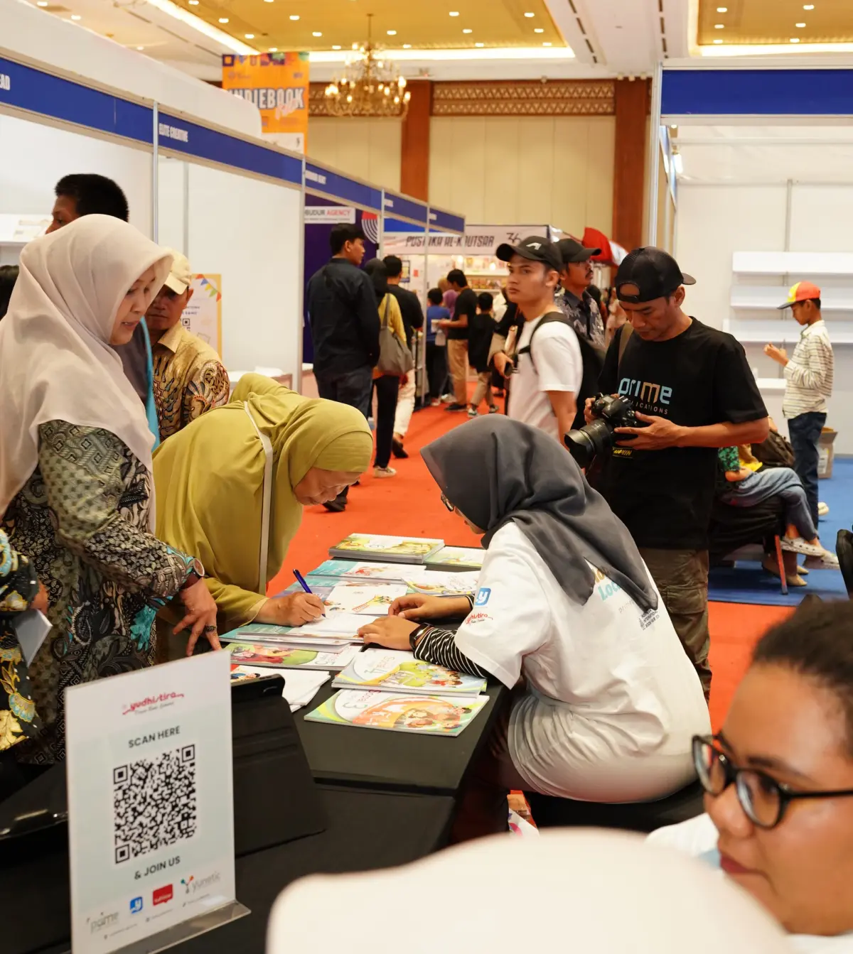 Prime Publications: Buku Global Berakar Lokal untuk Kurikulum Merdeka ...