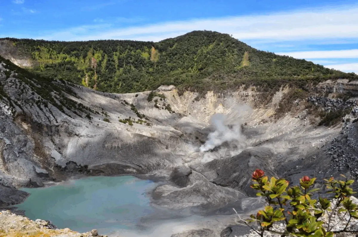 5 Tempat Wisata Lembang Terbaru Viral 2025 Lengkap dengan Harga Tiket ...