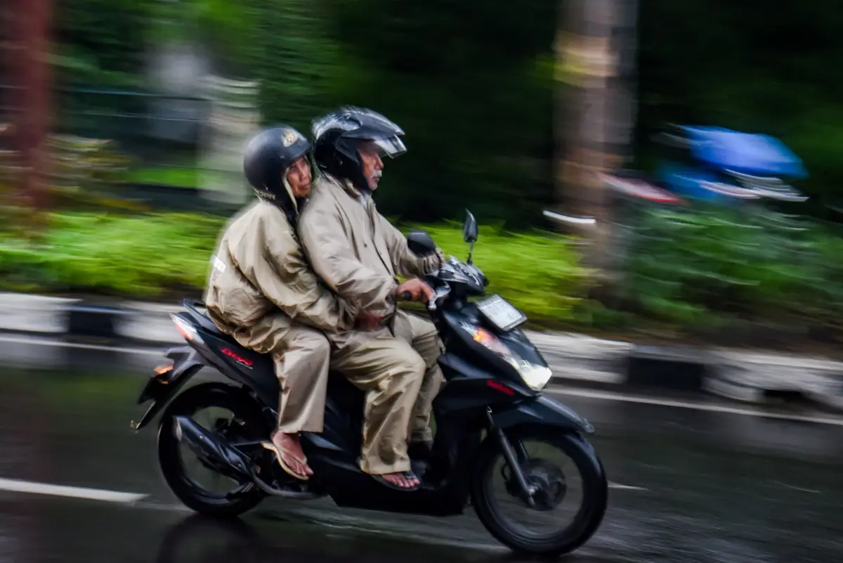 Dinamika Iklim Menunjukkan Hujan dan Petir Masih Selimuti Bandung Raya ...