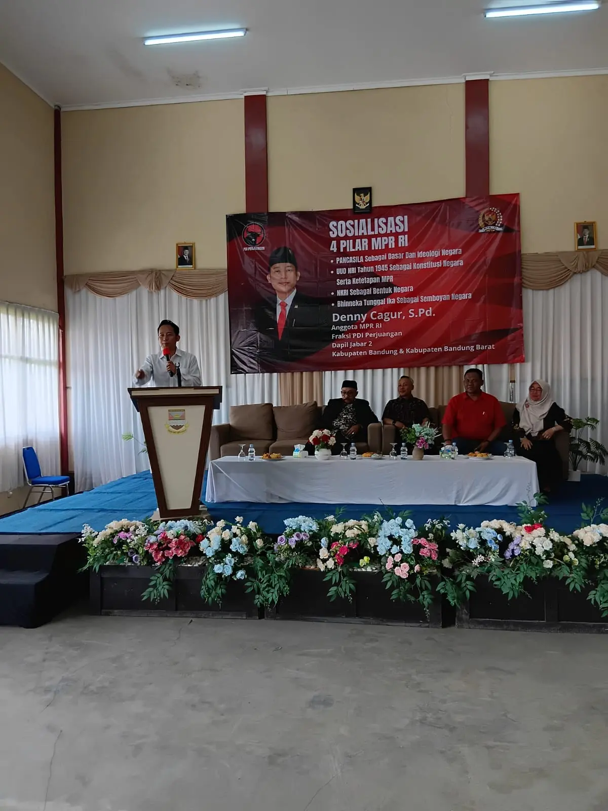 Denny Cagur Ajak Masyarakat Gununghalu Perkuat Empat Pilar Kebangsaan ...