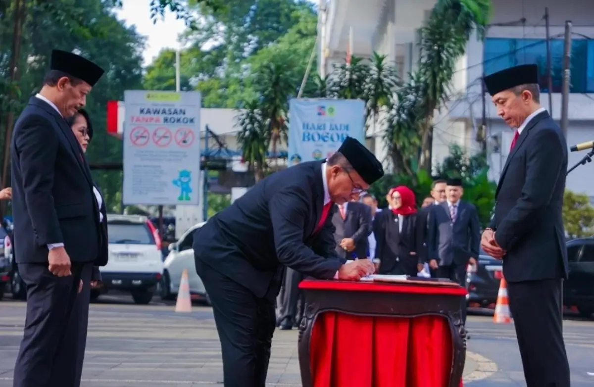 Dedie-Jenal Lakukan Rotasi Mutasi 245 Pejabat di Pemkot Bogor ...