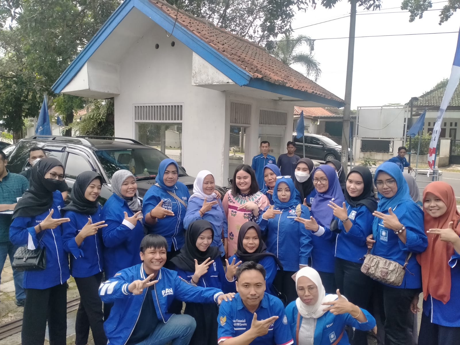 Kunjungi DPD PAN Subang, Neng Farah Konfirmasi Langsung Akan Nyalon ...