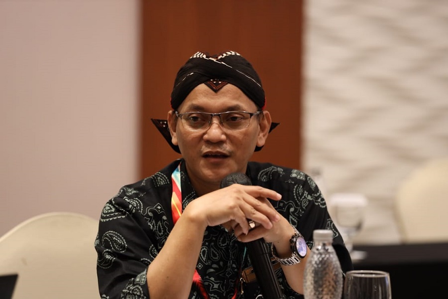 Pojokan 137, Lato-Lato Al-Ghausy – Pasundan Ekspres