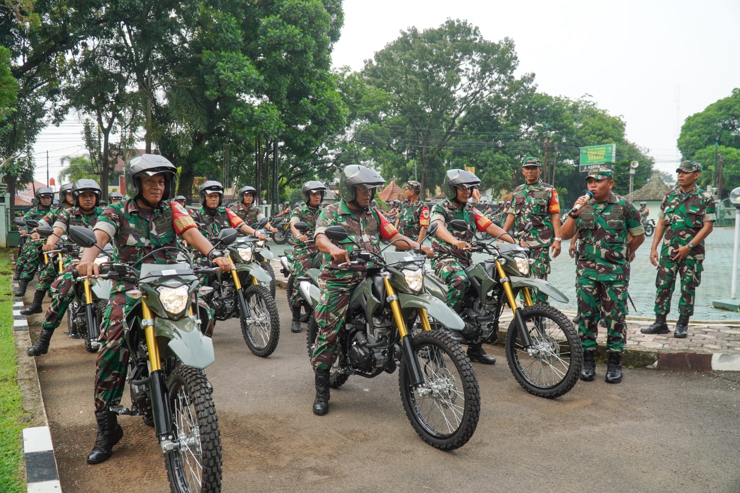 Anggota TNI di Subang Terima 220 Motor Dinas Honda CRF Trail 150cc dari ...