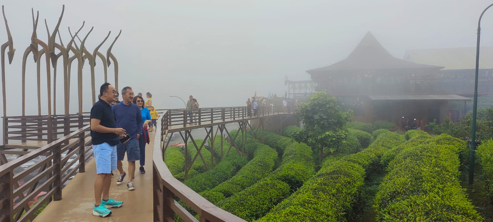 Astro Highlands Ciater, Sensasi Wisata di Kaki Gunung Tangkuban Parahu ...
