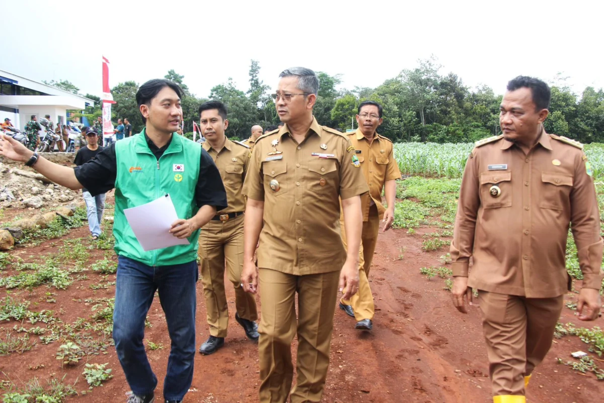 Hari Pertama Menjabat, Pj Bupati Subang Ade Afriandi Tinjau TPS 3R di Desa Wantilan – Pasundan ...