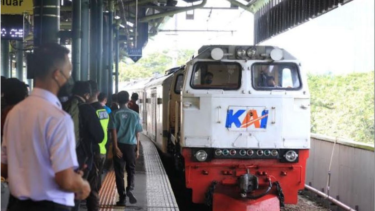 Tiket Kereta Api Libur Natal dan Tahun Baru 2024 Sudah Bisa Dibeli – Radar Garut