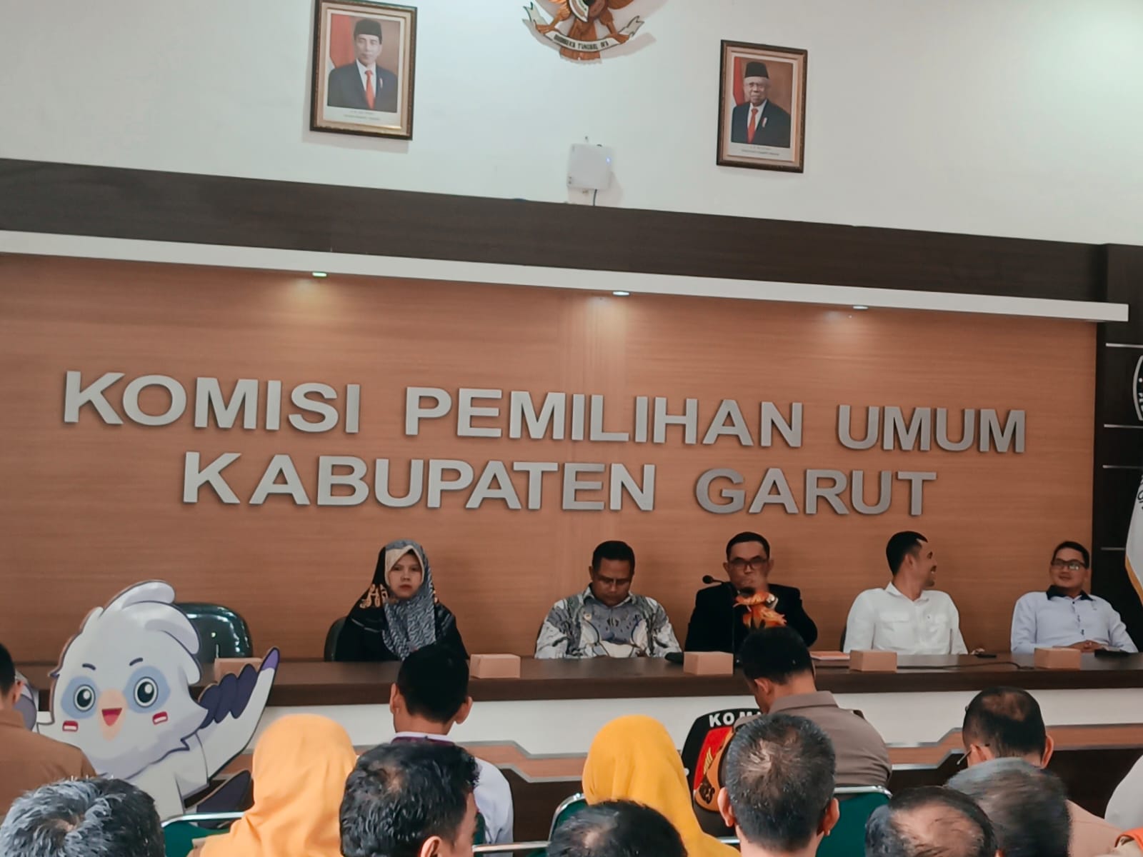 KPU Garut Sebut Surat Suara Kekurangan Lebih dari 15.000 Lembar untuk ...