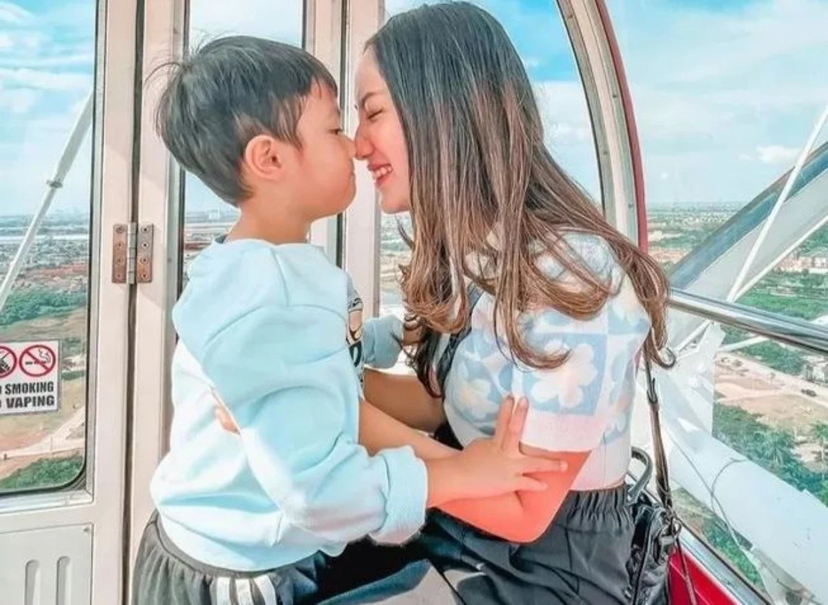 Menitipkan Dante ke YA, Tamara Tyasmara Sesali Seumur Hidup – Radar Garut