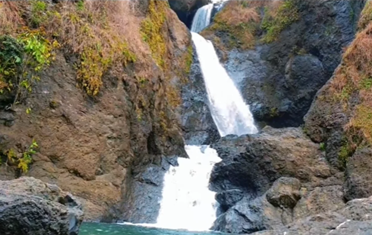 Destinasi Curug Jagapati, Pesona Air Terjun Tersembunyi di Garut ...