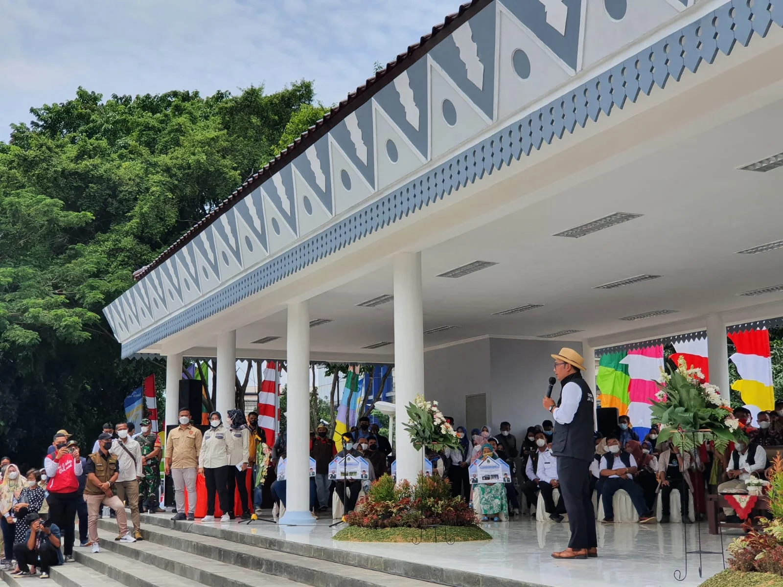 Gedung Creative Center dan Revitalisasi Alun-alun Bekasi Diresmikan ...
