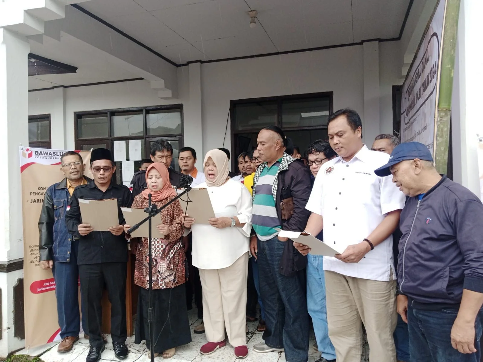 Bawaslu Gelar Apel Siaga Pengawasan dan Deklarasi Pemilu – Sukabumi Ekspres