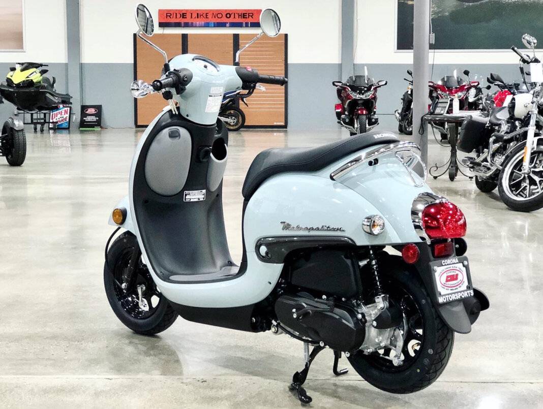 Honda Metropolitan 2023 Saingan Grand Filano, Cek Spek dan Harga Disini ...