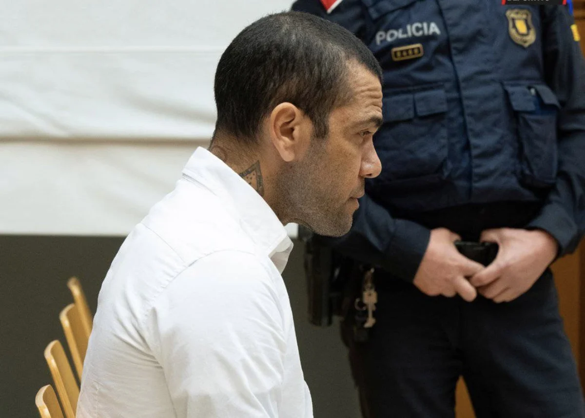 Dani Alves Terjerat Kasus Kekerasan Seksual, Hukuman 4,5 Tahun Dipenjara – Sukabumi Ekspres