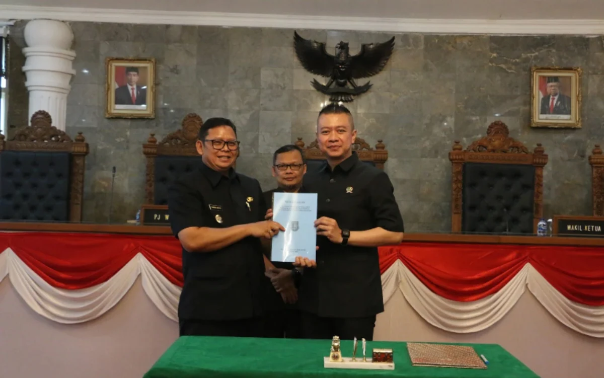 Pj Wali Kota Sukabumi Sampaikan Raperda APBD Perubahan 2024 – Sukabumi Ekspres