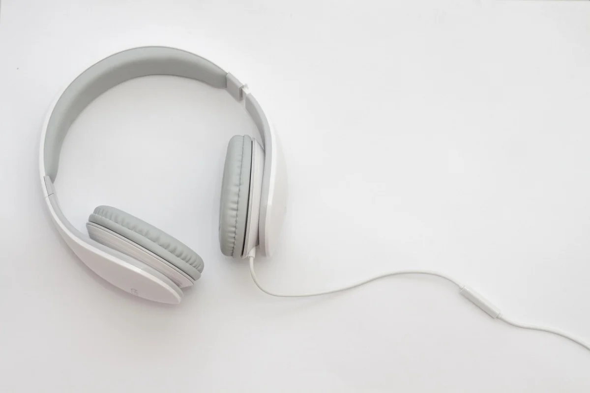 7 Headphone Populer di Dunia: Pilihan Terbaik yang Bikin Kamu Makin ...