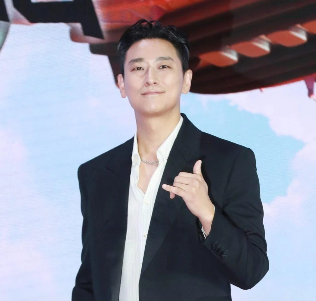 3 Rekomendasi Drama yang Dibintangi Ju Ji Hoon – Sukabumi Ekspres