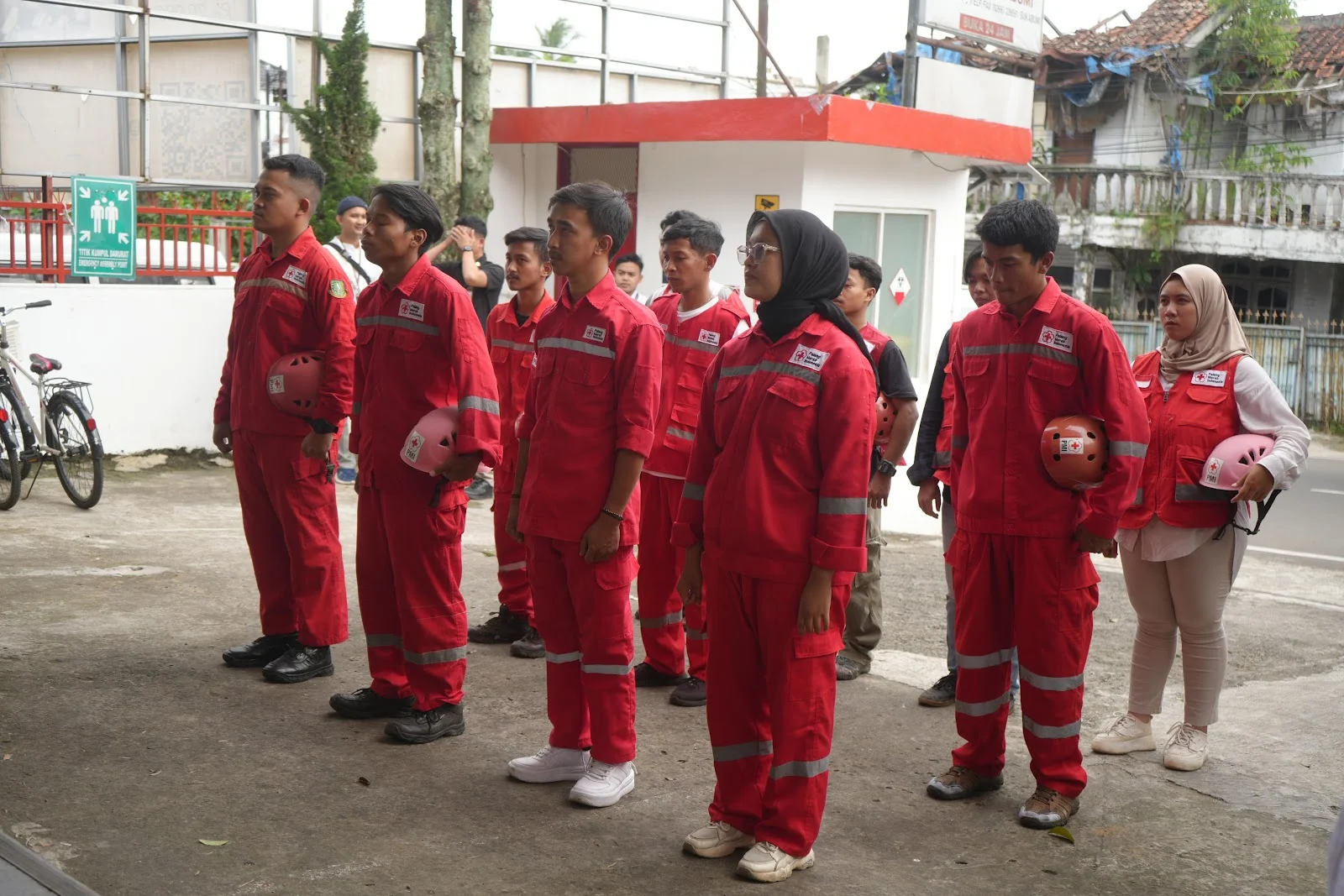 PMI kota Sukabumi Kirimkan Personel Bantu Penanganan Banjir di Bekasi – Sukabumi Ekspres