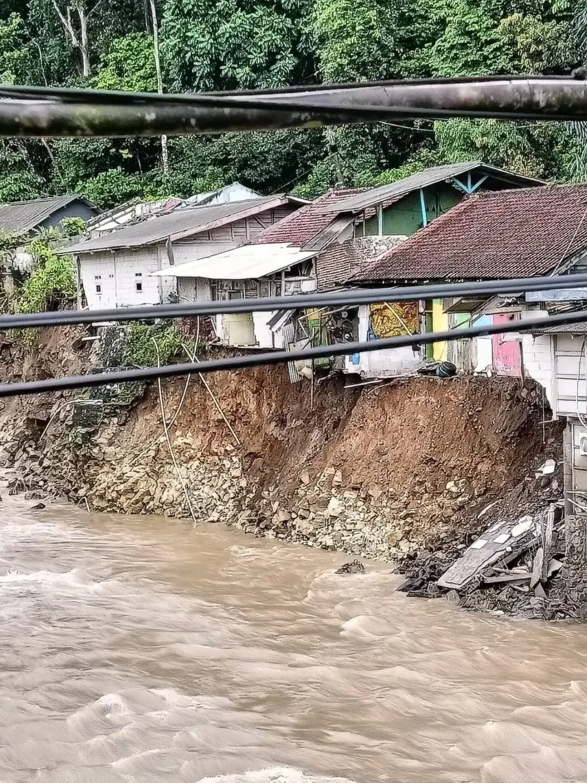 Cisolok Kembali Diterjang Bencana, Ribuan Jiwa Mengungsi – Sukabumi Ekspres