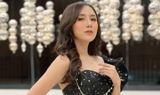 Biodata Artis Cantik Asal Sumedang – Sumedang Ekspres