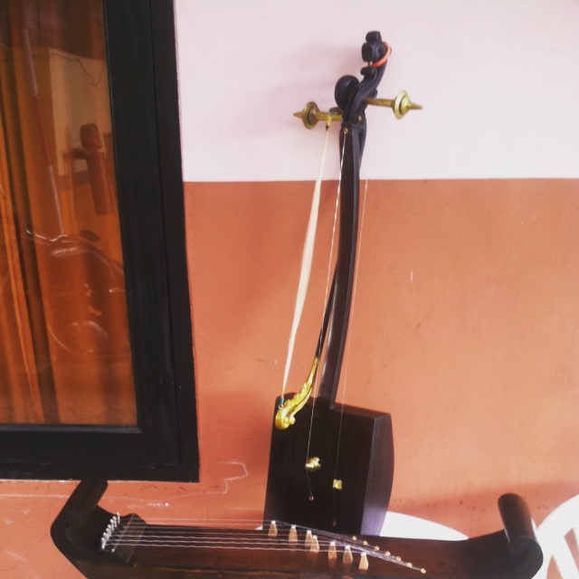 Tarawangsa Kesenian Tradisional Sumedang yang Masih dilestarikan ...