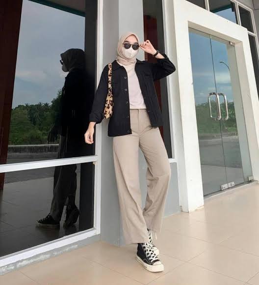 Rekomendasi Warna Celana Yang Cocok Dengan Baju Warna Hitam – Sumedang ...