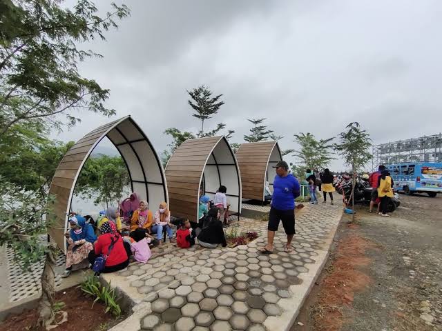 Spot Wisata Terbaik Untuk Menikmati Keindahan Waduk Jatigede Sumedang ...