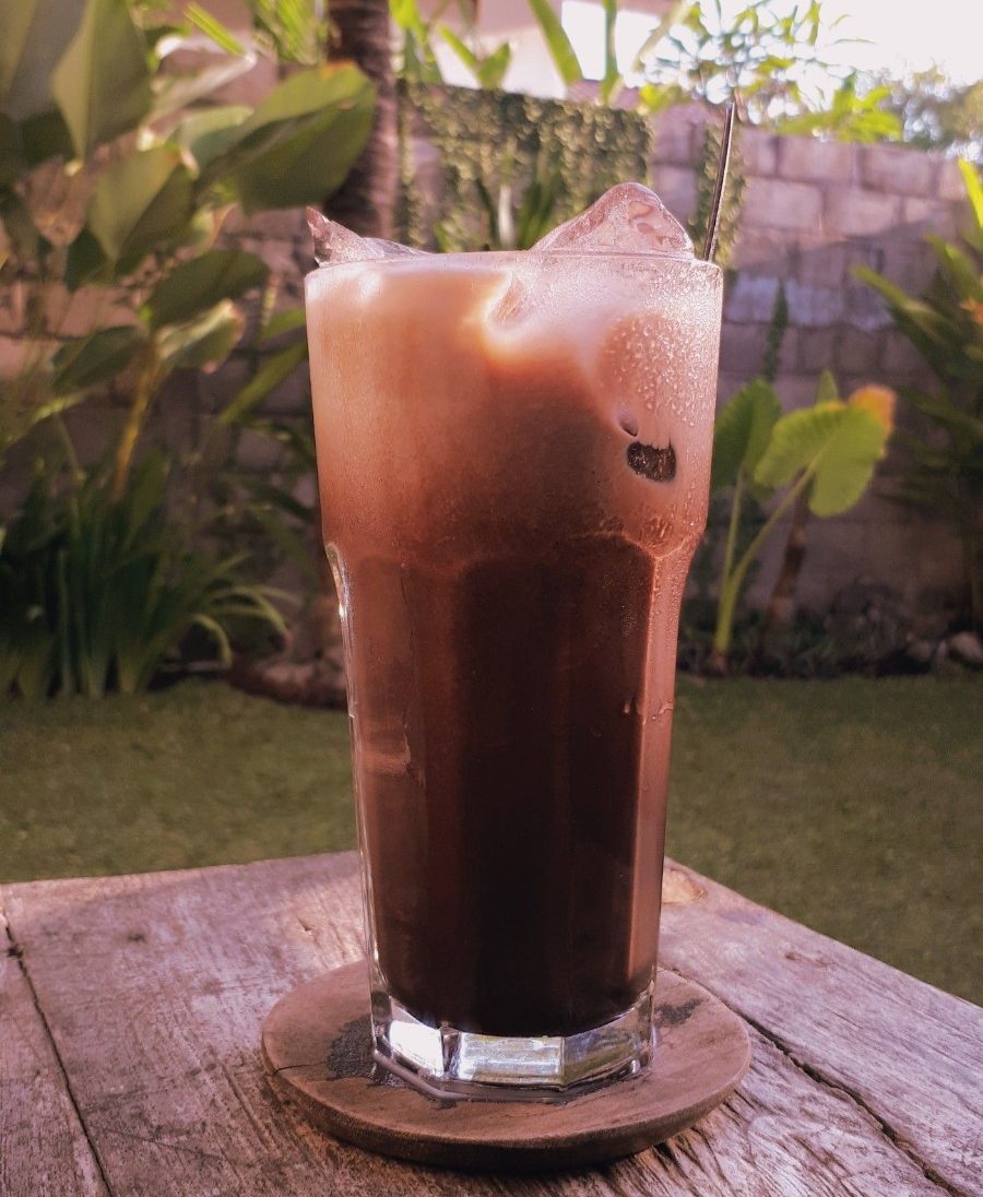 Resep Es Coklat Dengan Toping Keju Diatasnya – Sumedang Ekspres