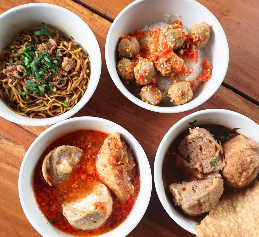 Ngebakso Sama Ayang di Bakso Boedjangan Jatinangor – Sumedang, 10 Menit ...