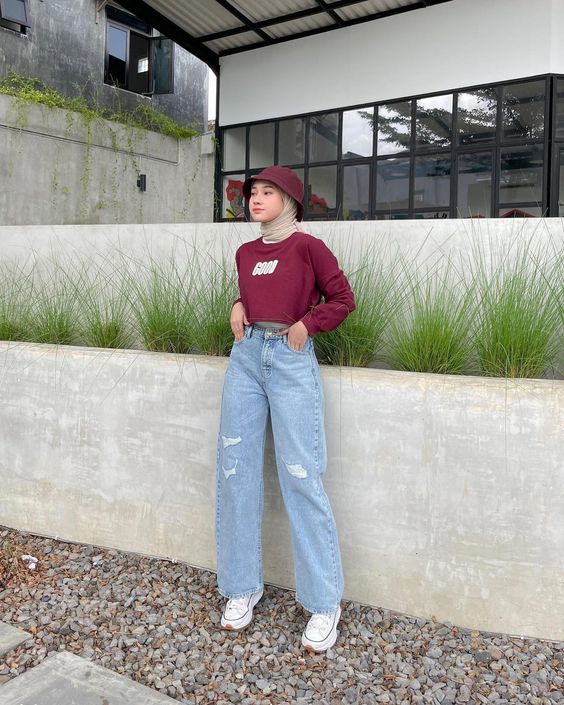 Kombinasi Warna Jilbab yang Cocok Dengan Baju Maroon Agar Tak Terlihat ...