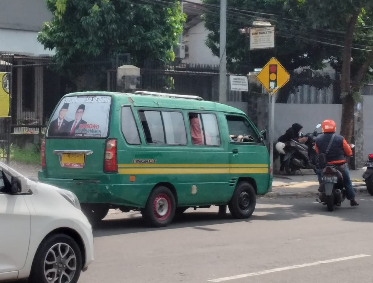 Stiker Kampanye di Angkot, Bawaslu Kota Bandung Tidak Melarang ...