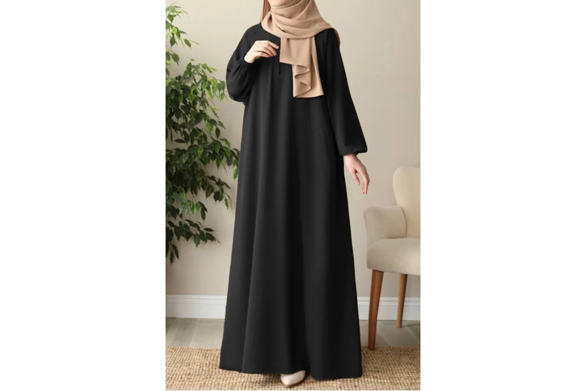 4 Inspirasi OOTD Tampil Anggun dengan Gamis Hitam – Sumedang Ekspres