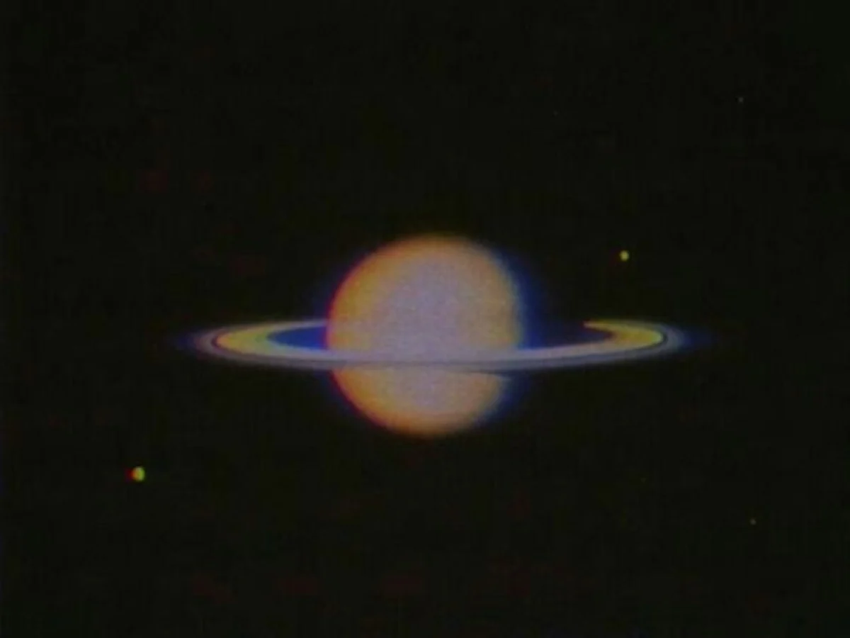 Mengenal 5 Satelit di Planet Saturnus yang Menakjubkan dan Penuh dengan ...