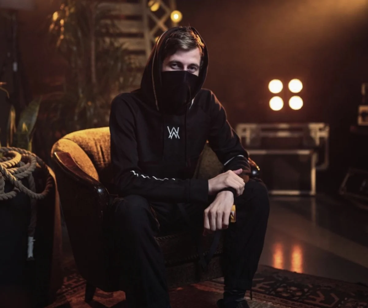 Analisis Musik: Apa yang Membuat Lagu 'Faded' Alan Walker Begitu ...