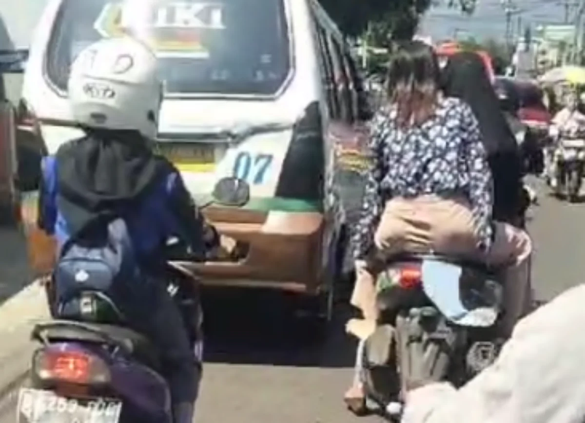 Pentingnya Pembangunan Halte untuk Penumpang Angkot di Sumedang – Sumedang Ekspres