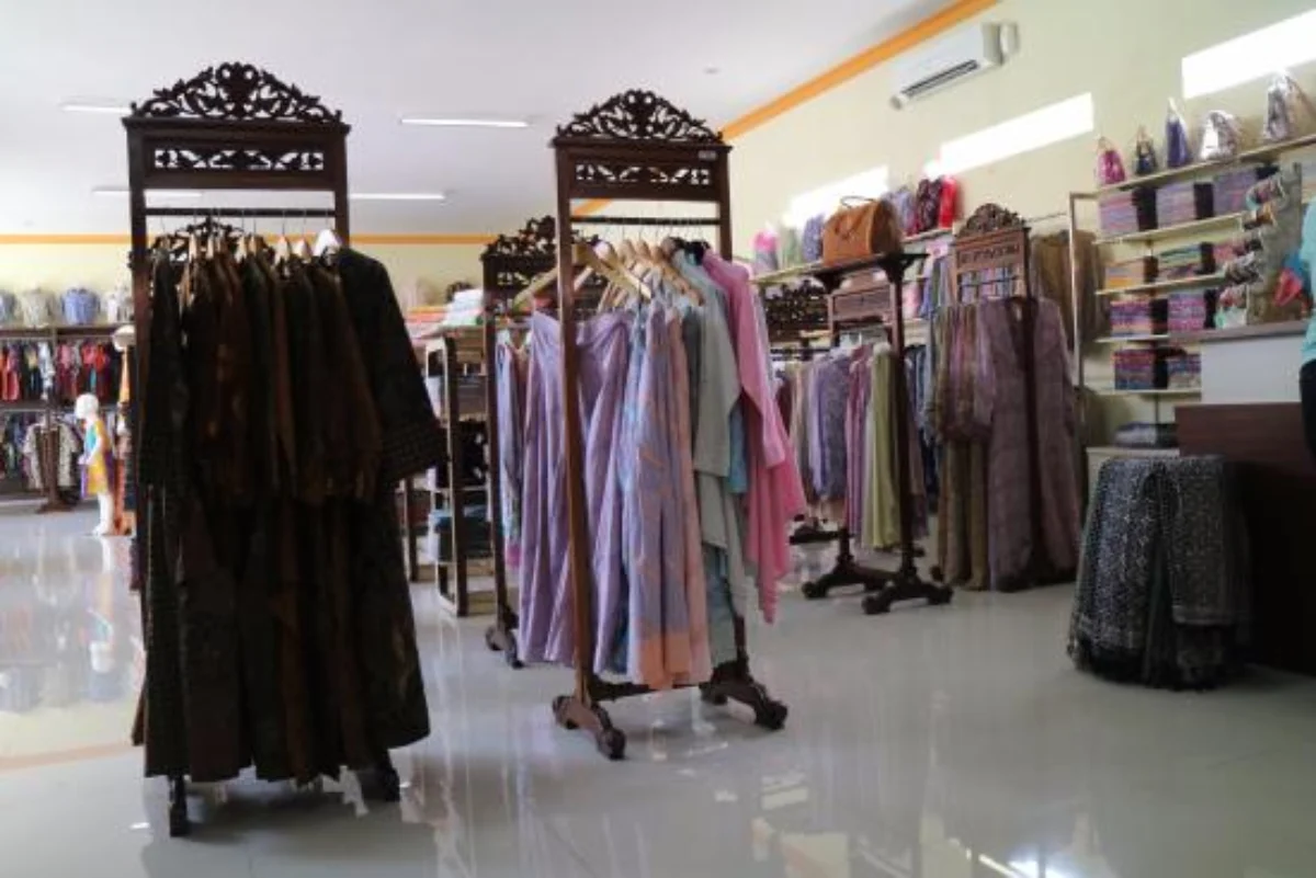 Eksplorasi Batik Salma Cirebon: Tradisi, Inovasi, dan Kualitas ...