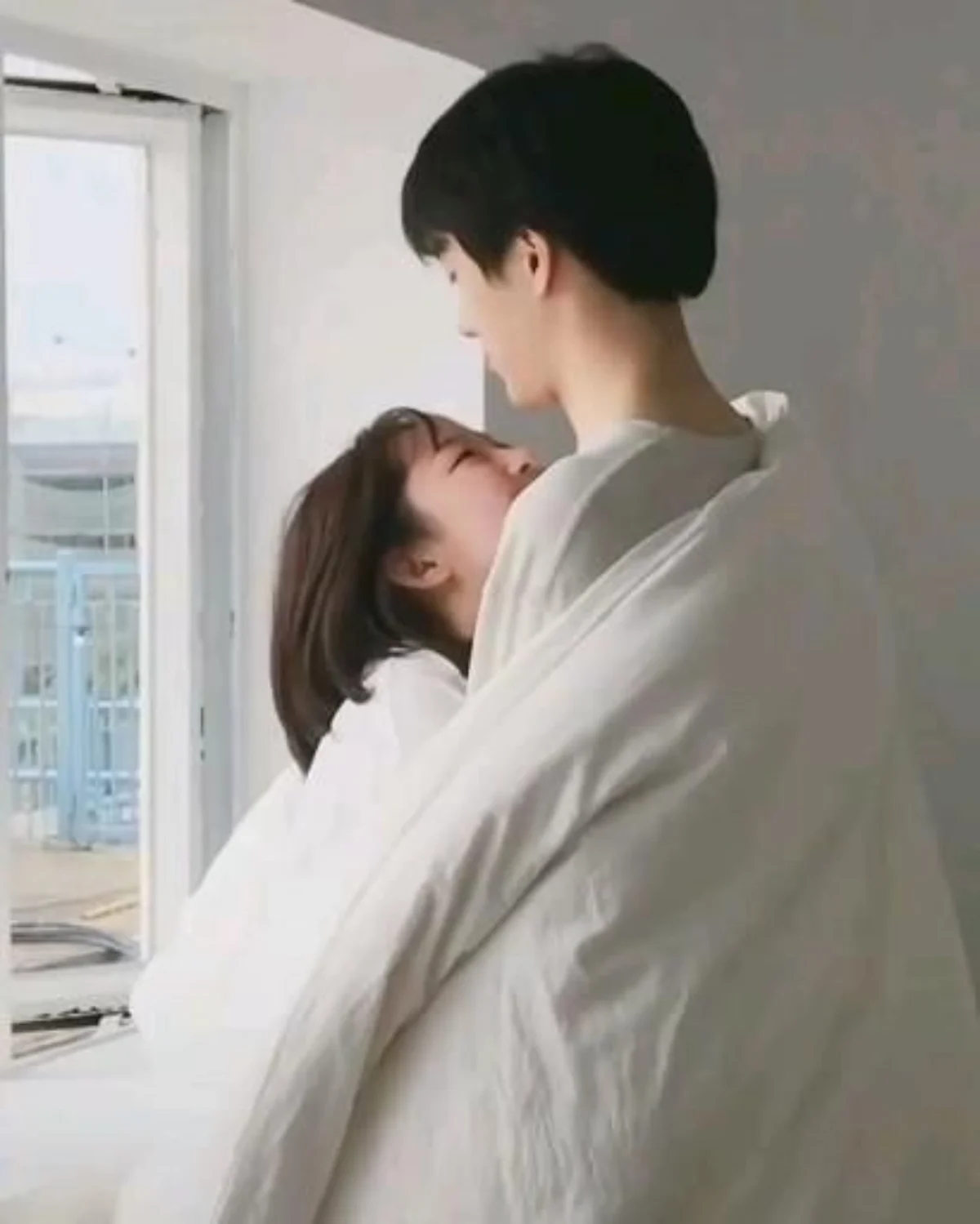 Viral Tren AI Hug di Tik Tok 2024, Berikut Tips dan Caranya – Sumedang ...