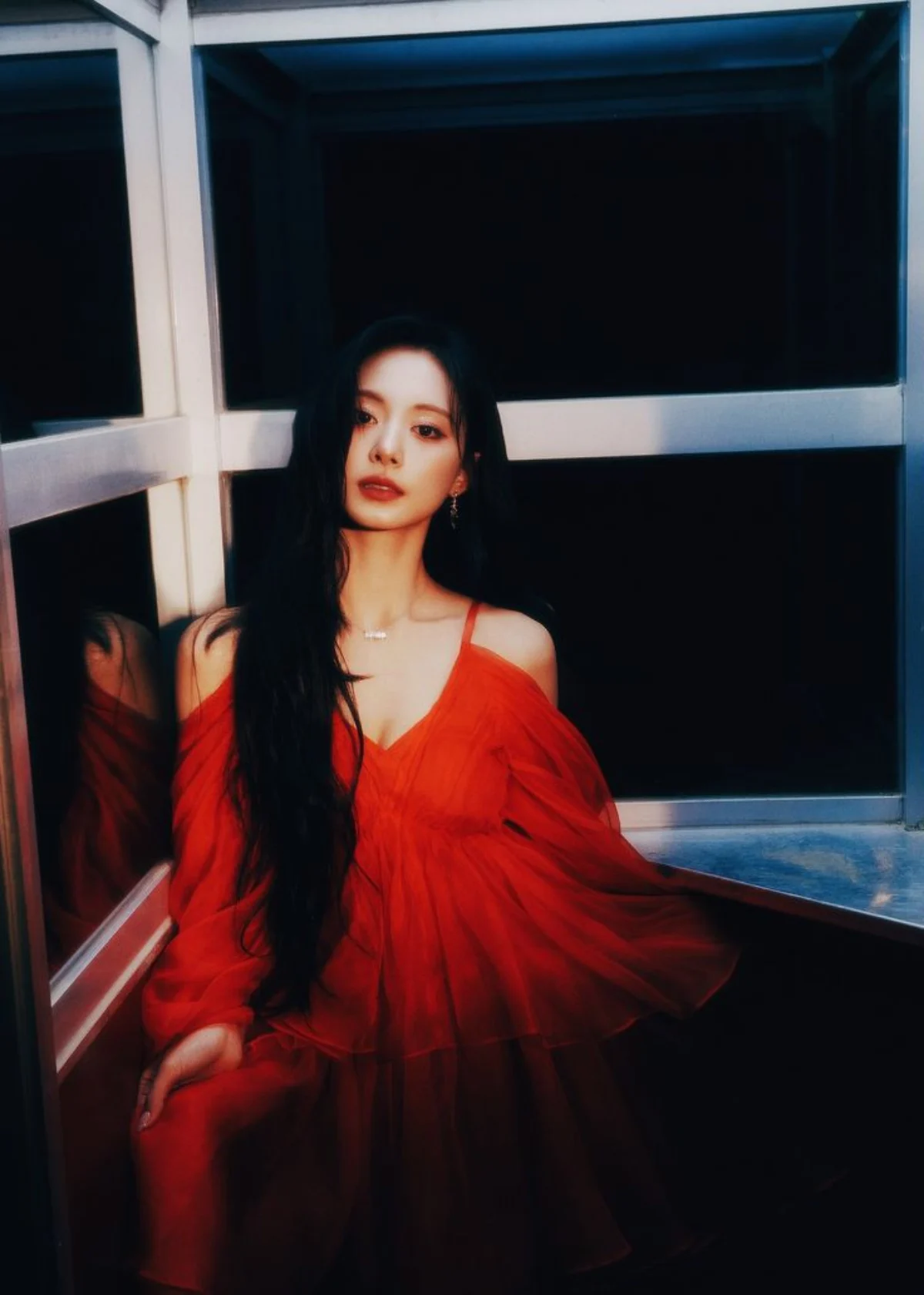 Model yang Tampil di MV Terbaru Tzuyu TWICE Berhasil Curi Perhatian ...