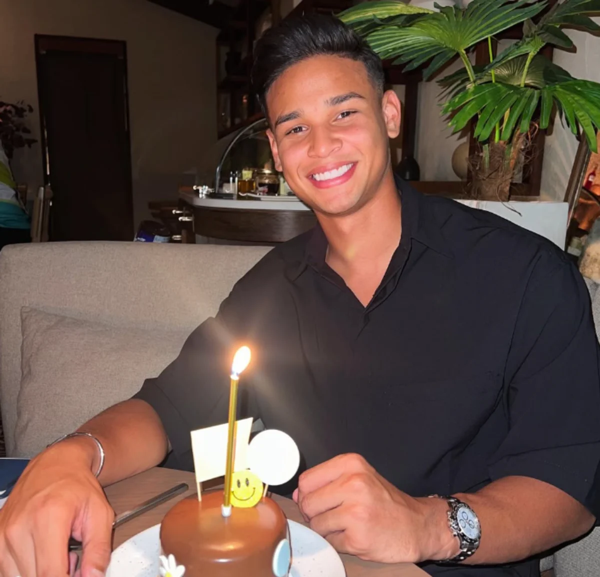 Profil Lengkap Irfan Fandi, Sosok Cowok yang Dikabarkan Sedang Menjalin ...