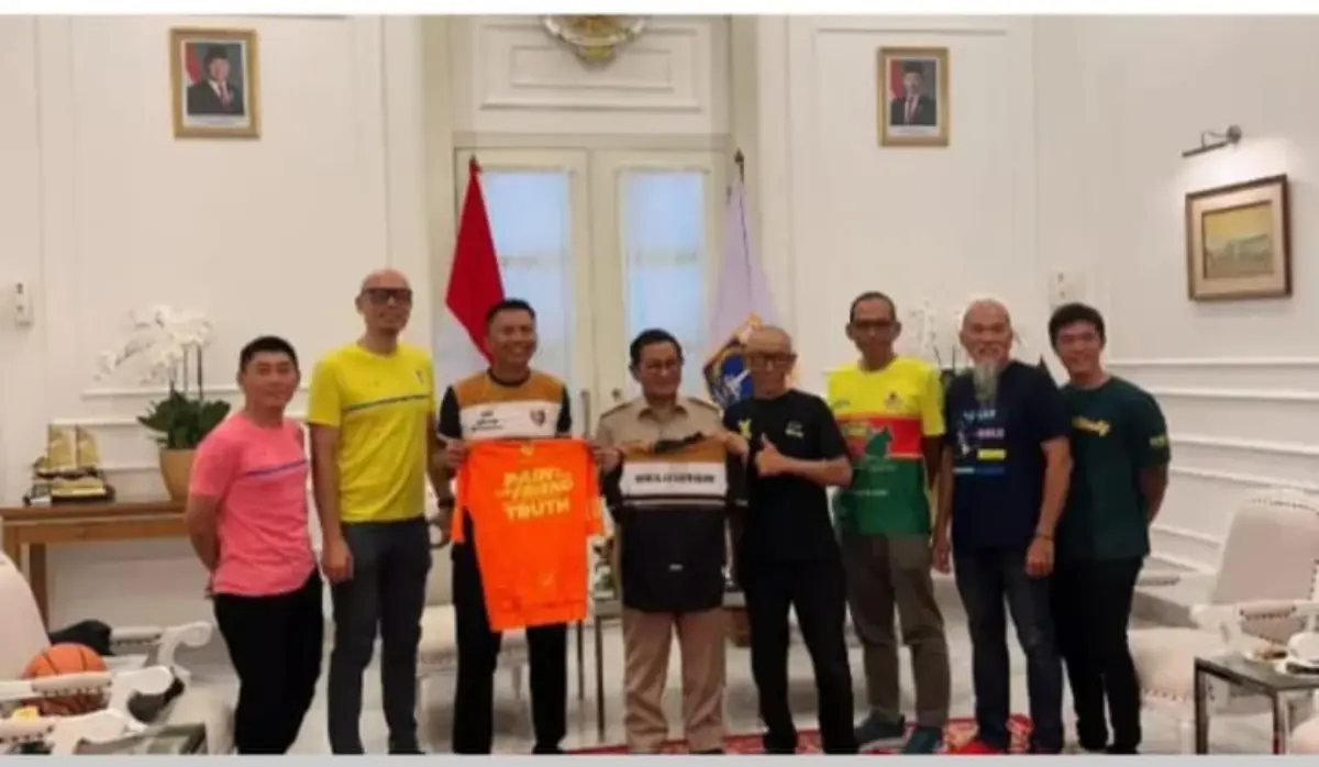 Penuhi Janji ke Pramono Anung, Azrul Ananda Gowes Surabaya-Jakarta – Laman 2 – Sumedang Ekspres